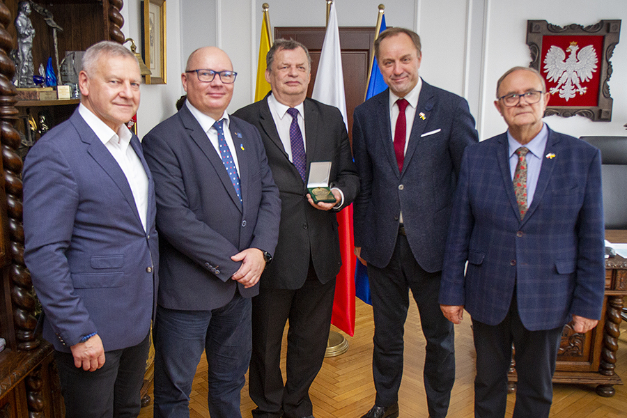Prof. Marek Dzida awarded by the Marshal of the Pomeranian Voivodeship ...